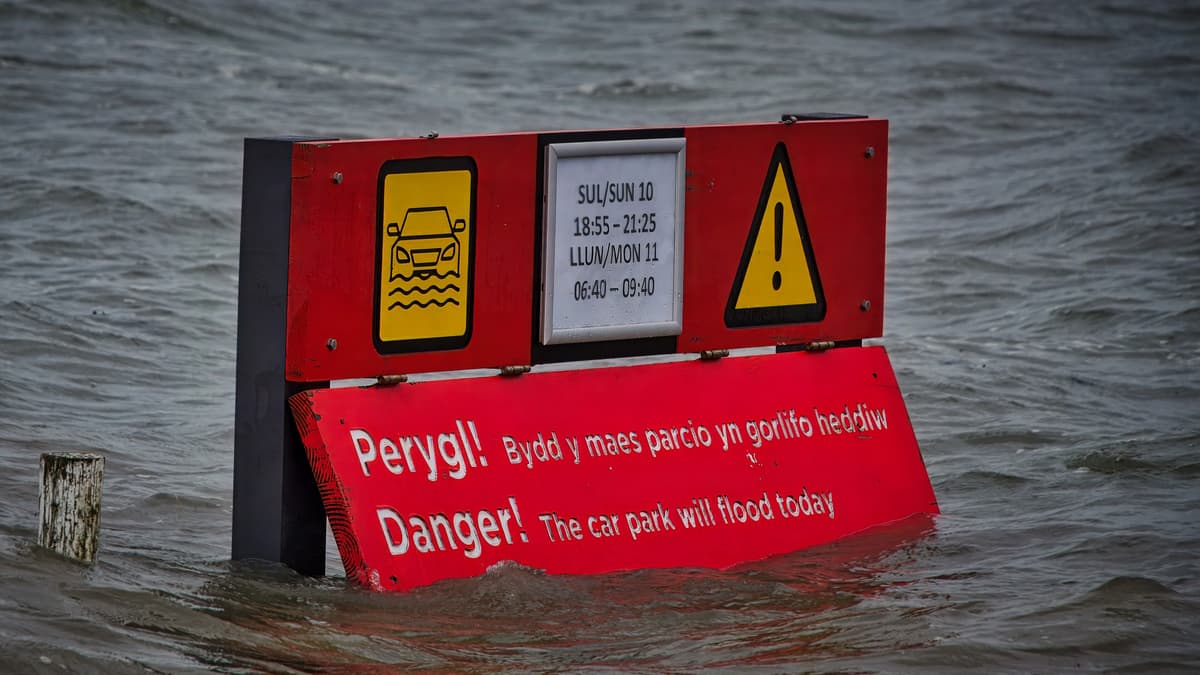 Dramatic footage as flood alert in effect for most of the Welsh ...