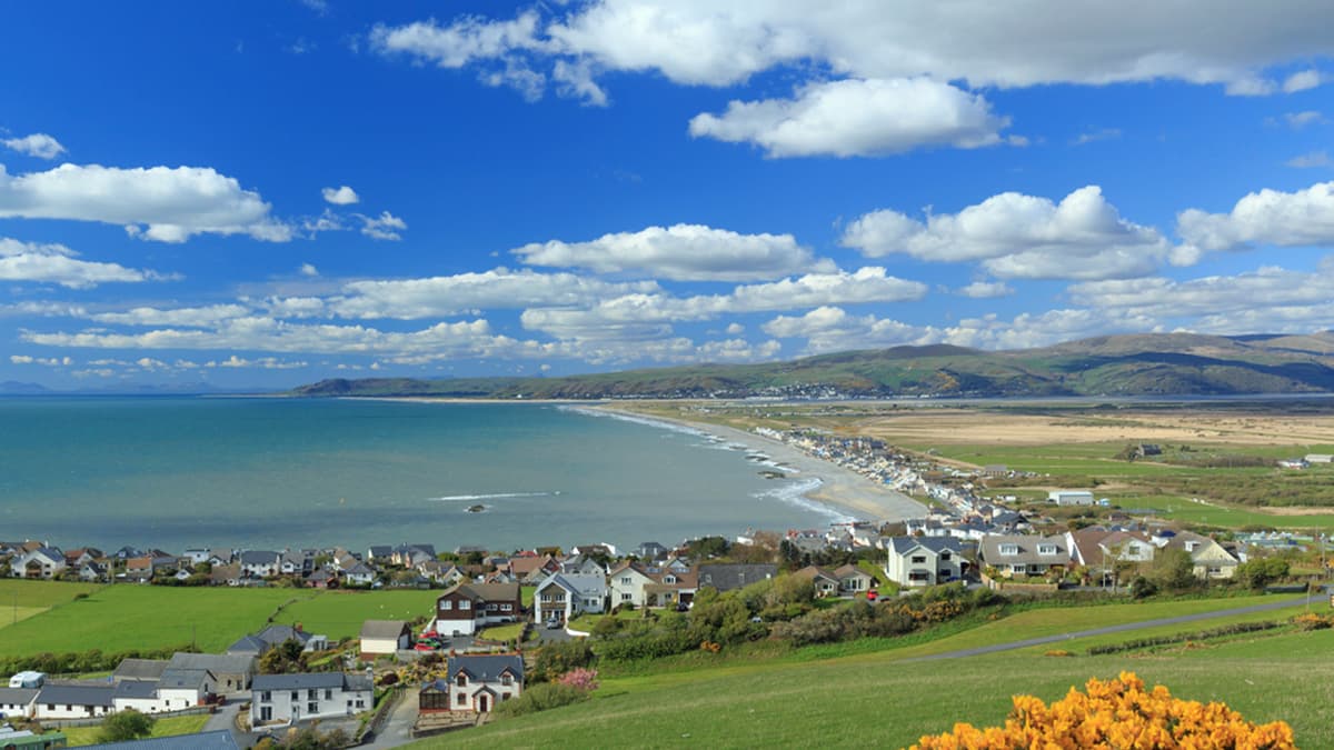 Tourism chiefs welcome beach awards | cambrian-news.co.uk