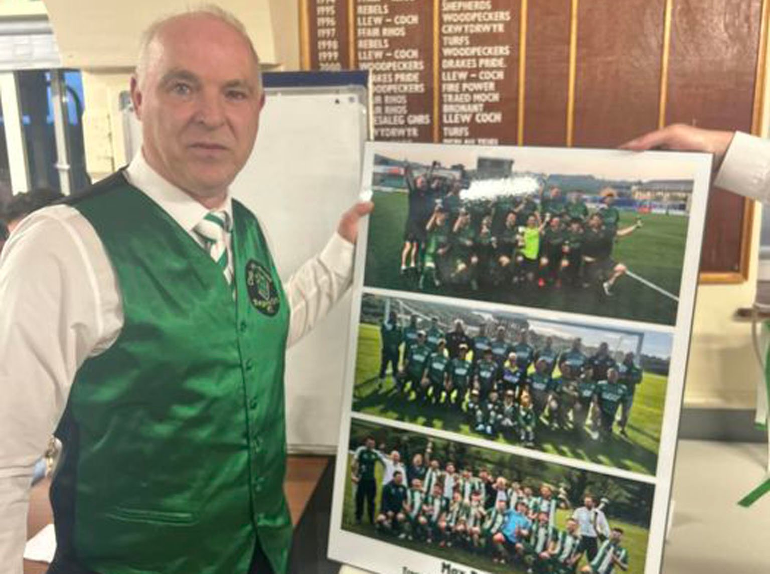 Tregaron Turfs thank manager Malcolm at award presentations | cambrian ...