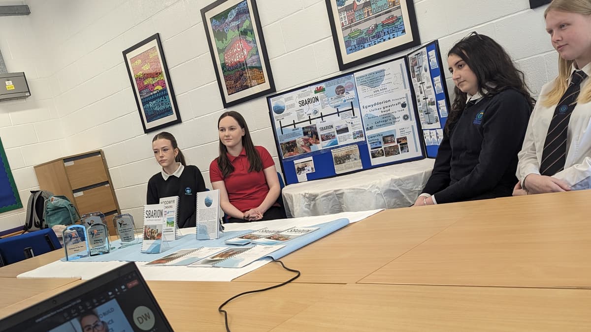 Penweddig pupils win Youth Enterprise competition | cambrian-news.co.uk