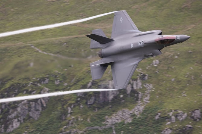 Military aircraft caught on camera along Mach Loop | cambrian-news.co.uk