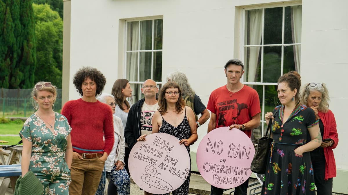 Machynlleth Council to ban overnight parking and introduce fees despite ...