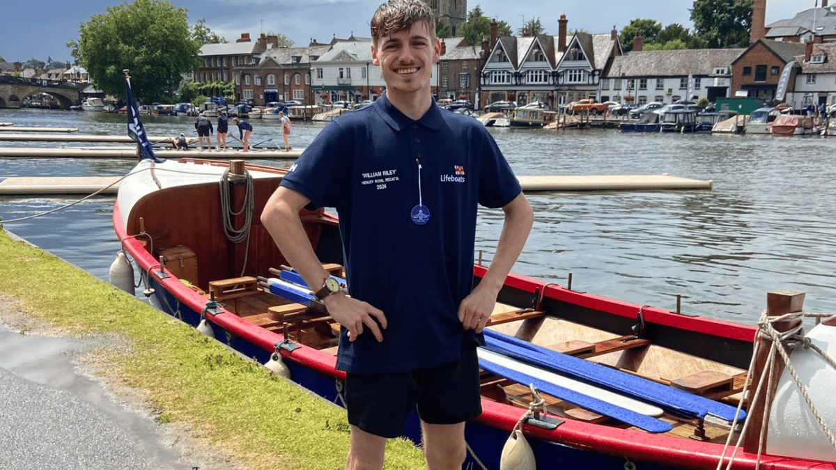 New Quay RNLI's youngest crew member takes part in Henley Royal Regatta ...