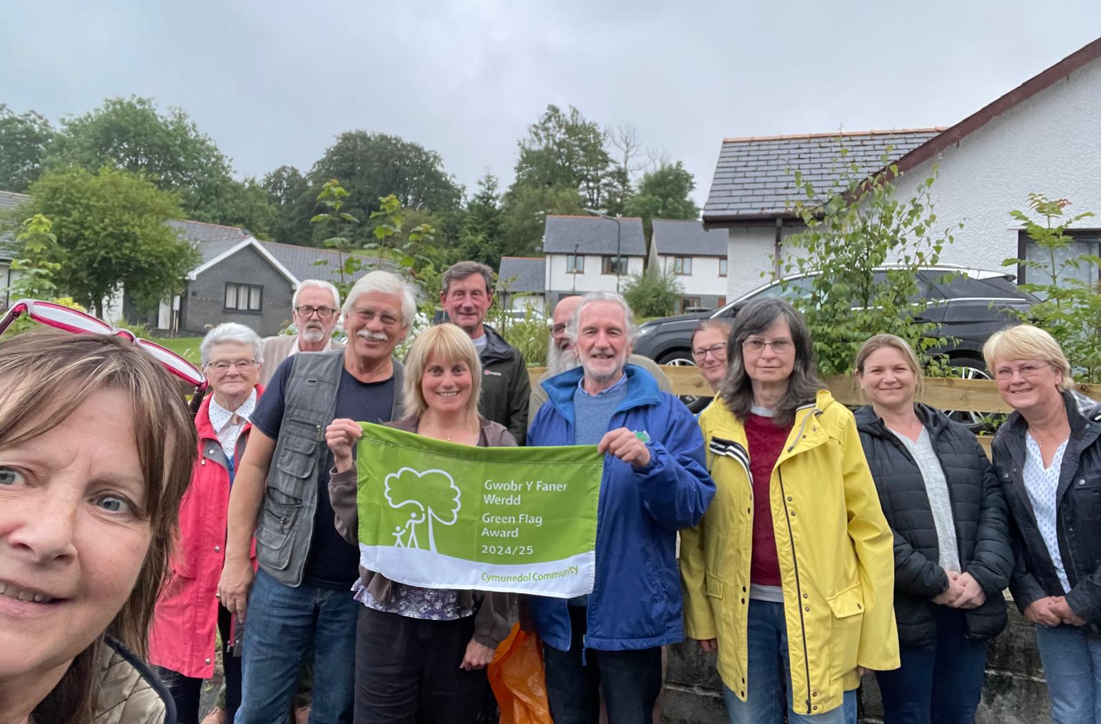 Cae Chwarae Silian celebrates Green Flag status along with other local ...