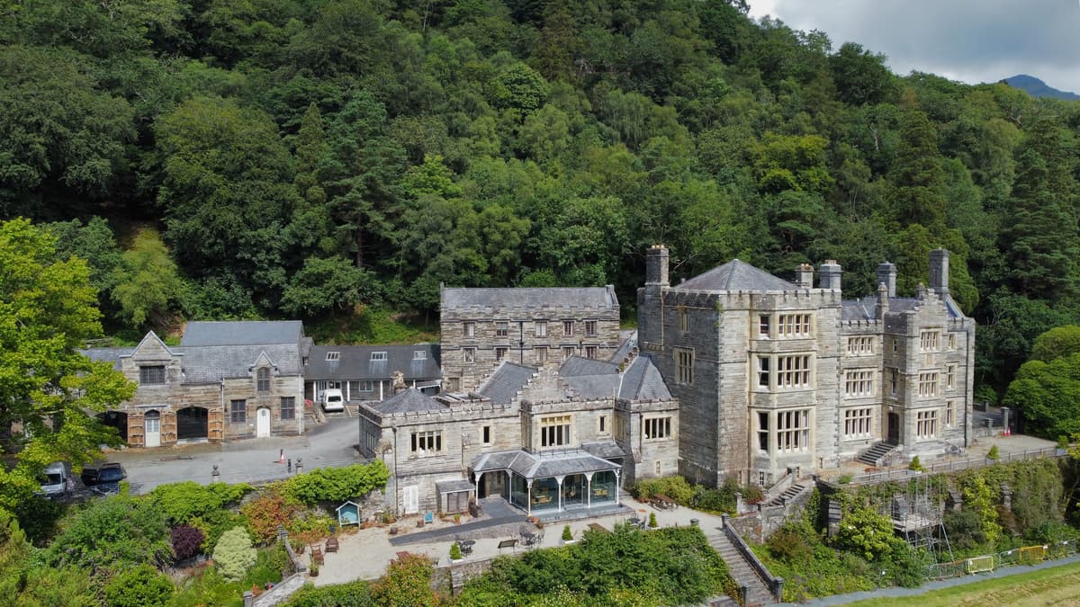 Plas Tan y Bwlch sale row continues | cambrian-news.co.uk