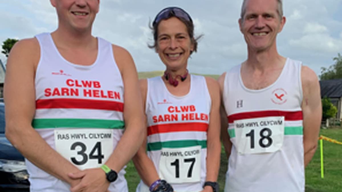 Sarn Helen's Emma Palfrey crowned British Sprint Triathlon champion ...