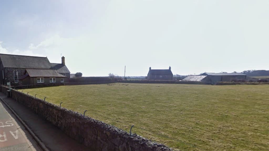 Botwnnog homes should be for Welsh speakers, says local council ...