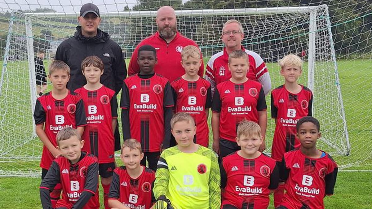 Penrhyncoch Under 11s thank sponsors for new kit | cambrian-news.co.uk