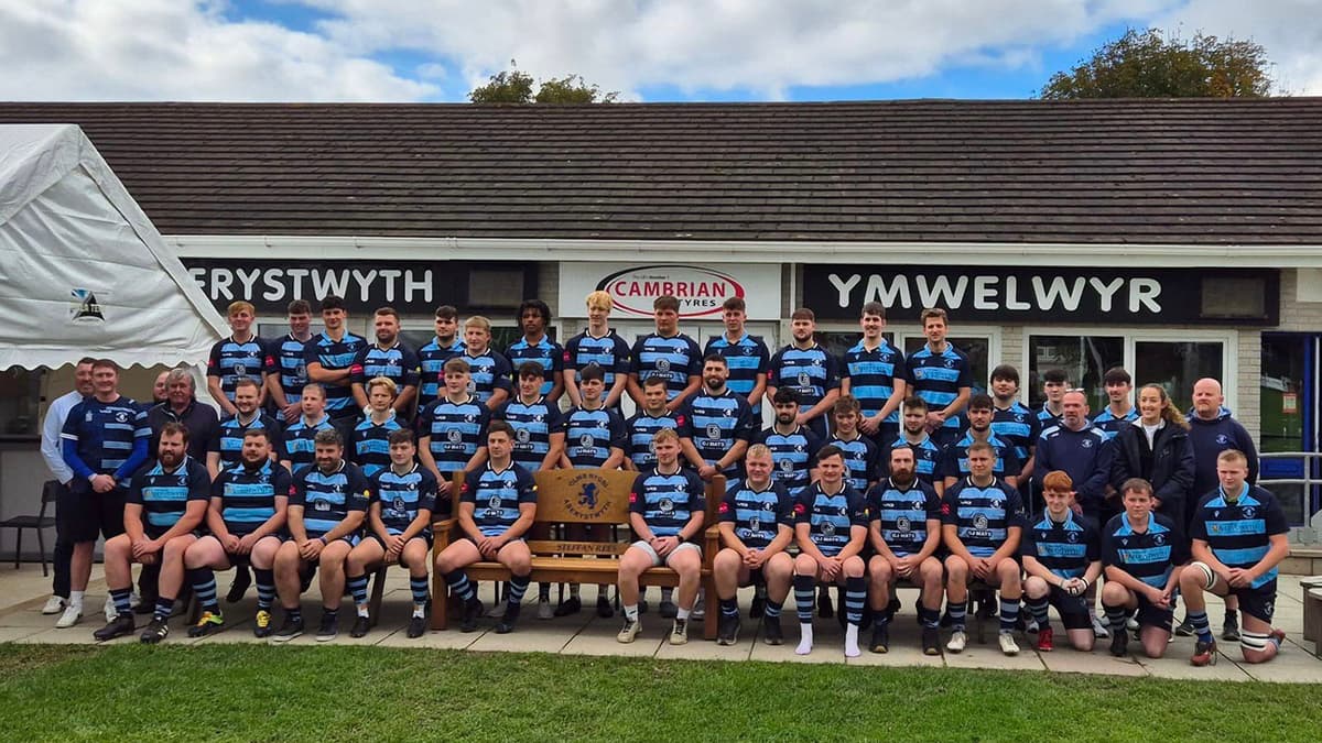 Aberystwyth turn on the style to go top of the table | cambrian-news.co.uk