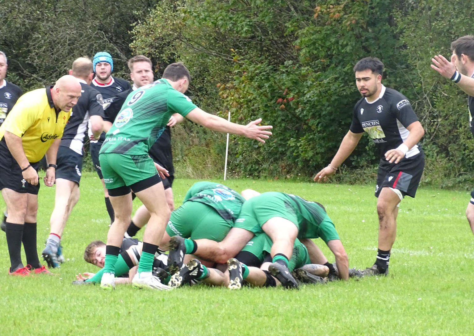 Captain Martyn Lloyd scores two late tries to earn Tregaron a bonus ...