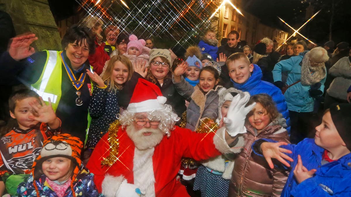Close call for Mach high street Christmas lights this year as Powys ...