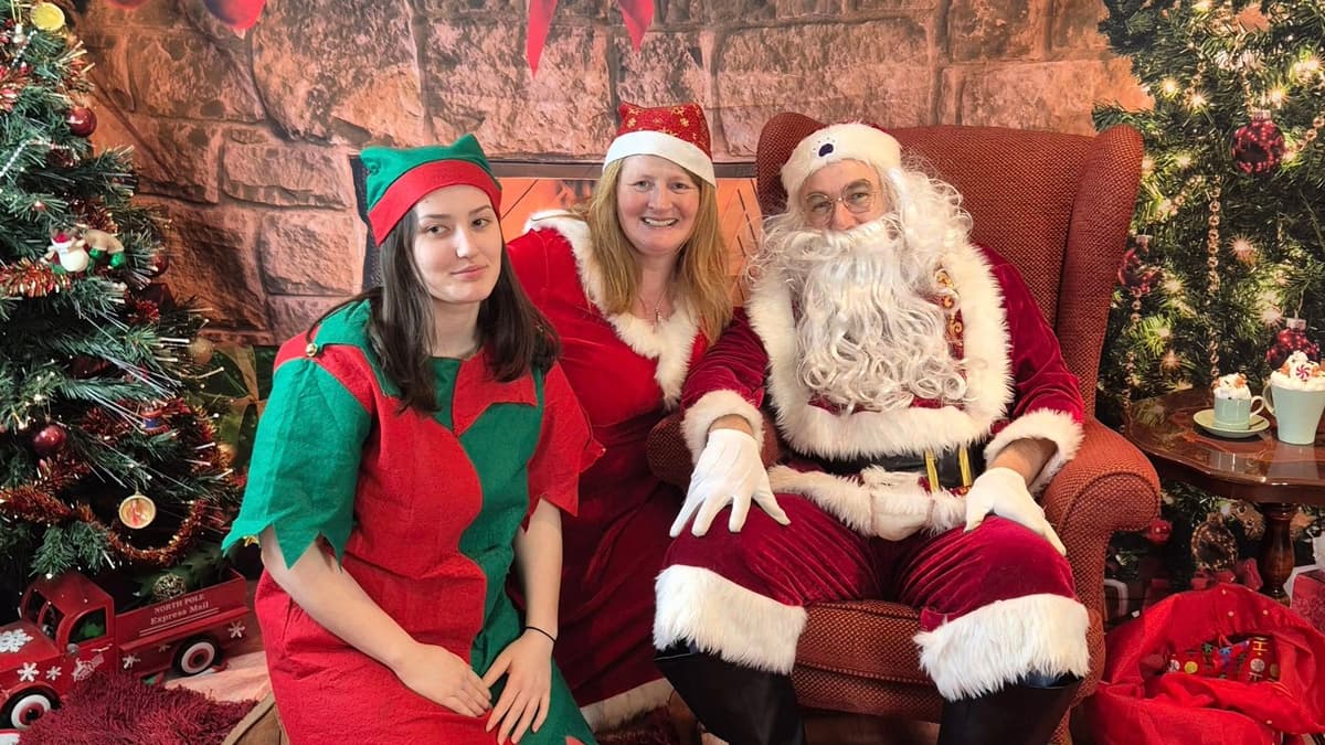 Santa holds special grotto for four-legged friends | cambrian-news.co.uk