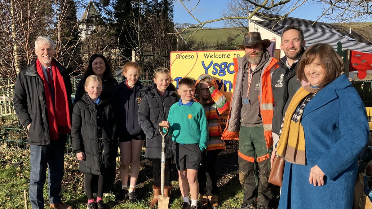Ysgol Penrhyn-coch praised for green projects | cambrian-news.co.uk
