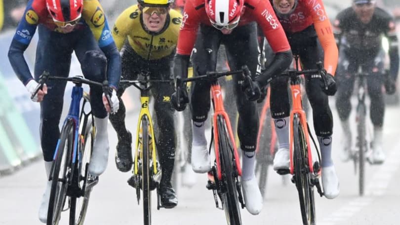Josh Tarling powers to second place finish on stage six of Paris-Nice ...