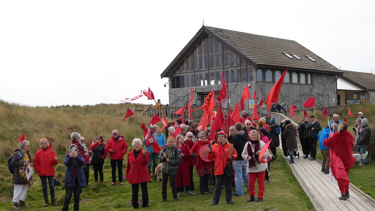 Volunteers to reopen Ynyslas Visitor Centre | cambrian-news.co.uk