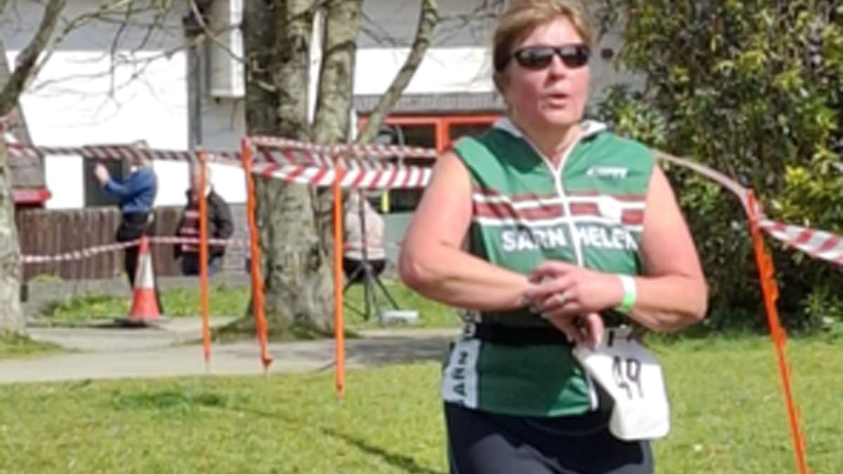 Sarn Helen runners take on triathlon events | cambrian-news.co.uk
