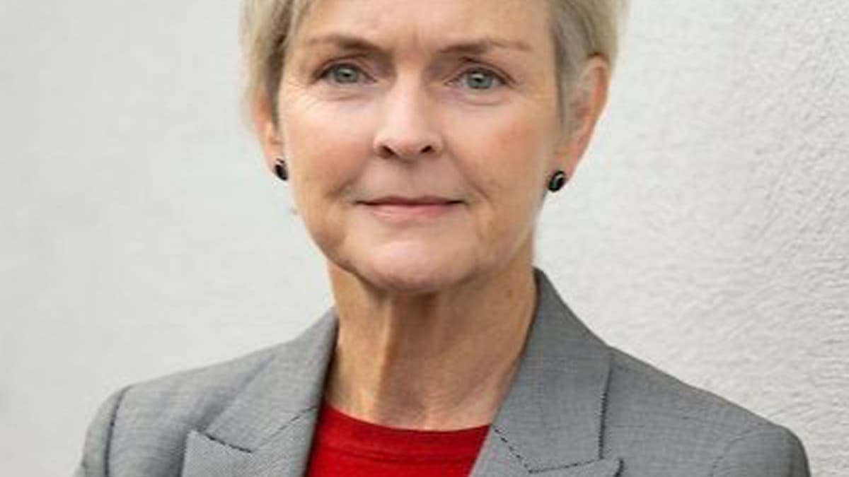 Delyth Evans yw cadeirydd newydd S4C | cambrian-news.co.uk