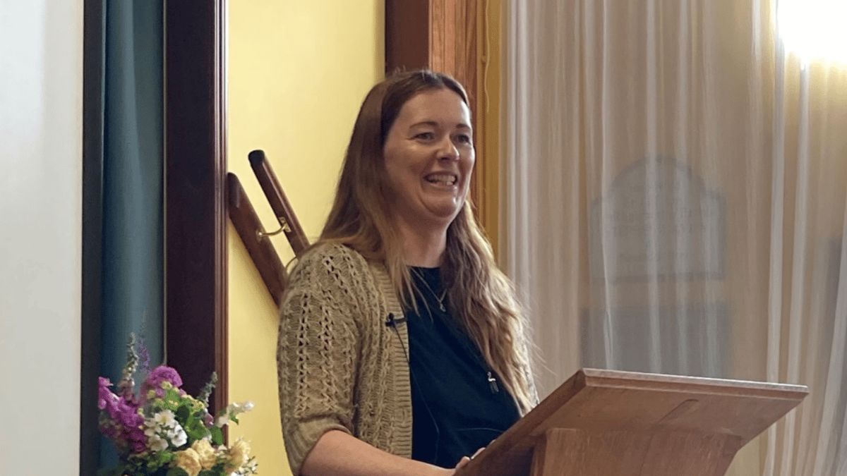Manon Steffan Ros captivates Llanegryn Church event attendees ...
