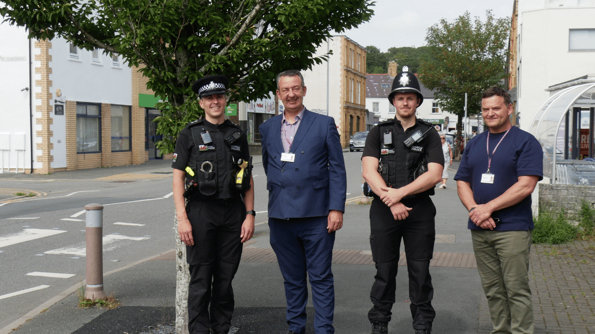 Pwllheli visit for police chiefs as safer streets initiative starts ...
