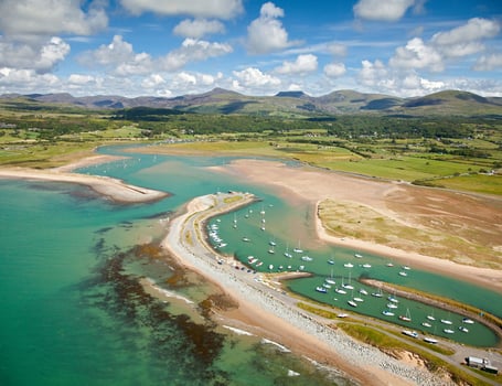 Shell Island named as best beach in Wales | cambrian-news.co.uk