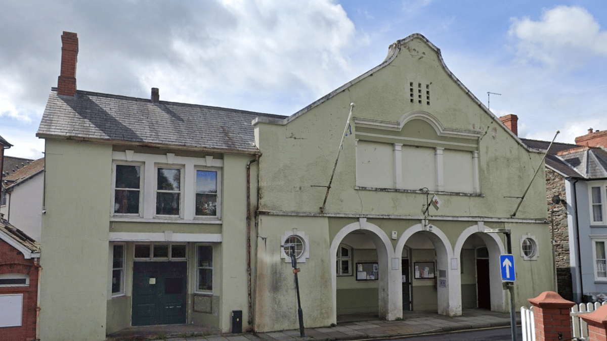 "Lifeline" community hall in Lampeter in urgent need of repairs ...