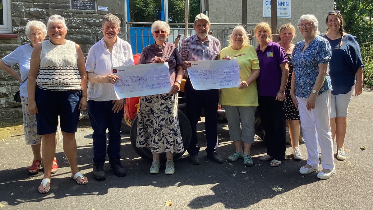 Cilcennin summer fest presents donations to good causes | cambrian-news ...