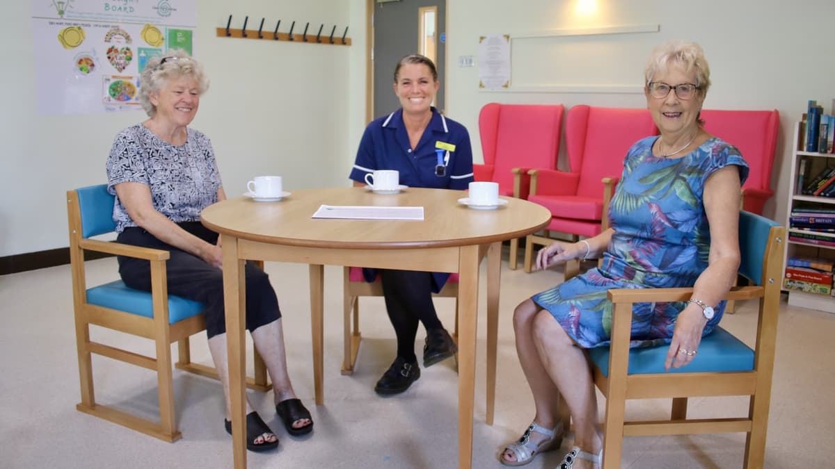 Machynlleth League of Friends donate £8k-worth of equipment to Bro ...