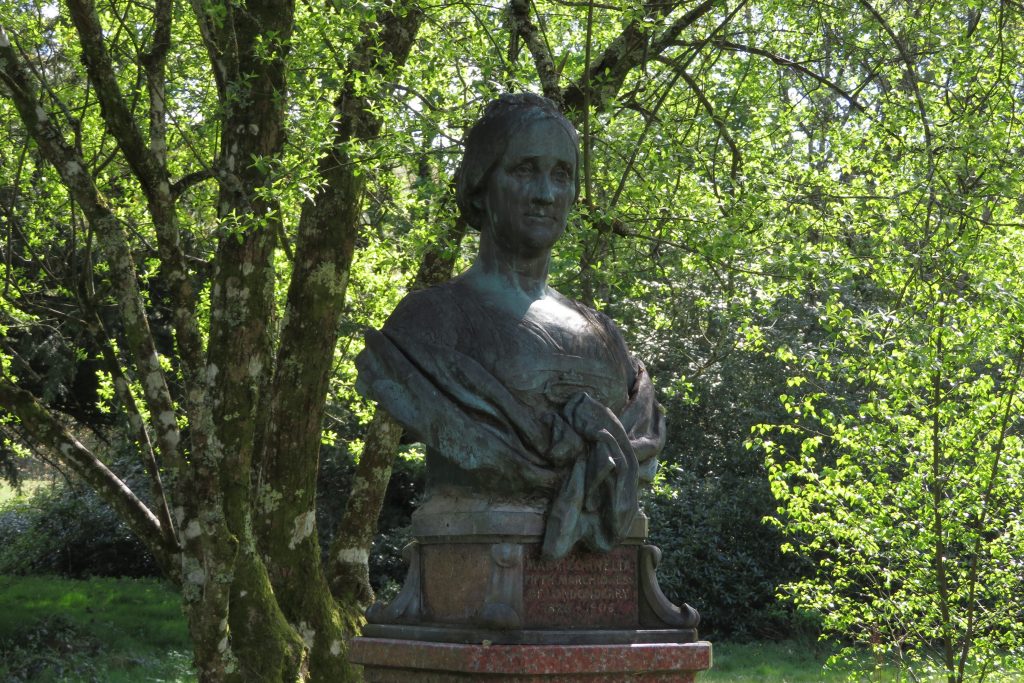 Woman who became Wales' first female statue celebrated in Machynlleth ...