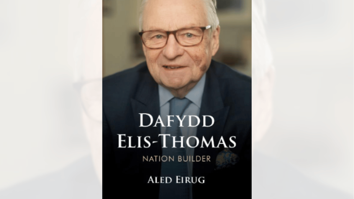 Dafydd Elis-Thomas biography launch takes place in Portmeirion ...