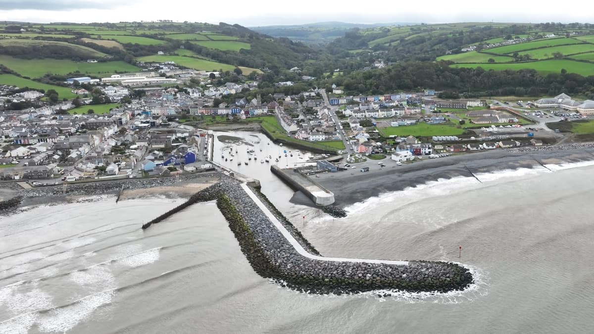 Aberaeron sea defence scheme runs £4m over budget | cambrian-news.co.uk