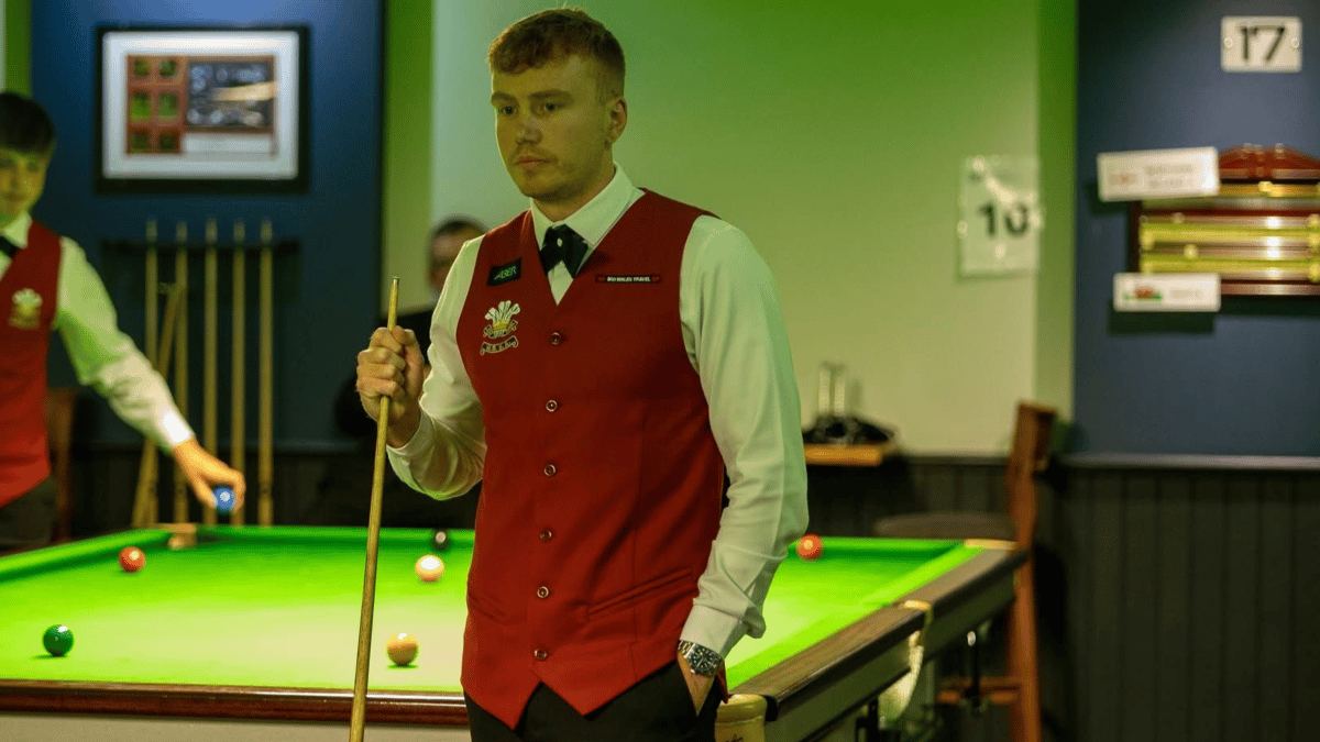 Penparcau Snooker Club: New Table & Welsh Team Star | cambrian-news.co.uk