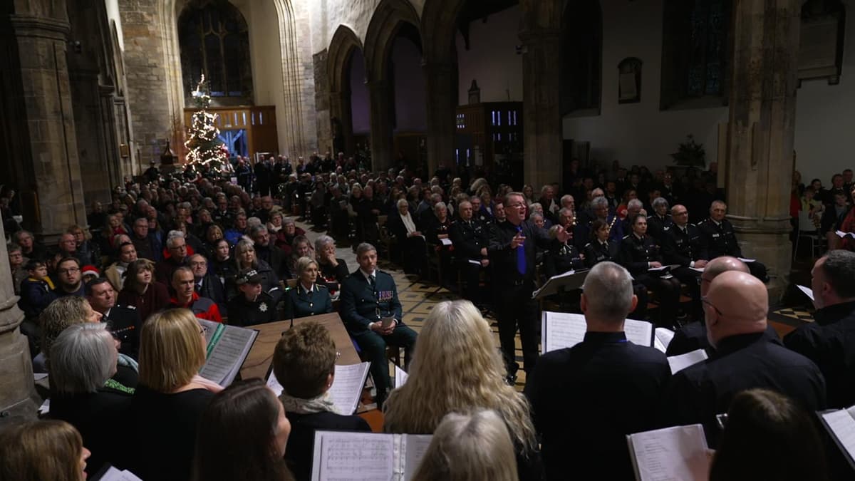 Emergency services carol concert raises over £1,000 for charity ...