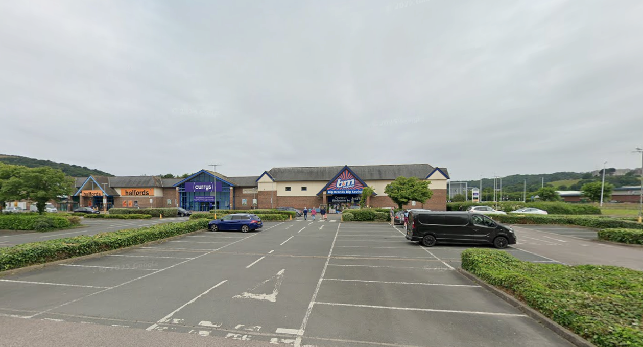 Parking company cancels fines for Aberystwyth B&M Christmas shoppers ...