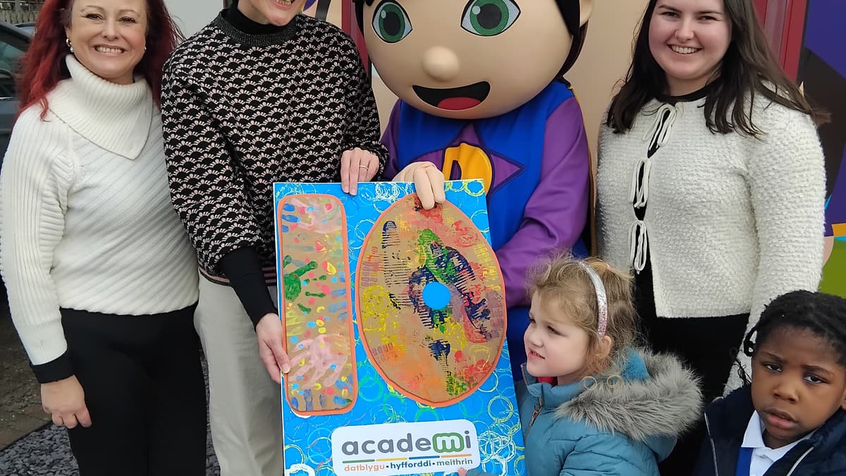 Mudiad Meithrin's Academi celebrates 10 years | cambrian-news.co.uk