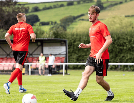 Aberystwyth Town bring back midfield talent Owain Evans | cambrian-news ...