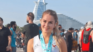 Sarn Helen's Nicola Williams takes on Dubai half marathon heat ...