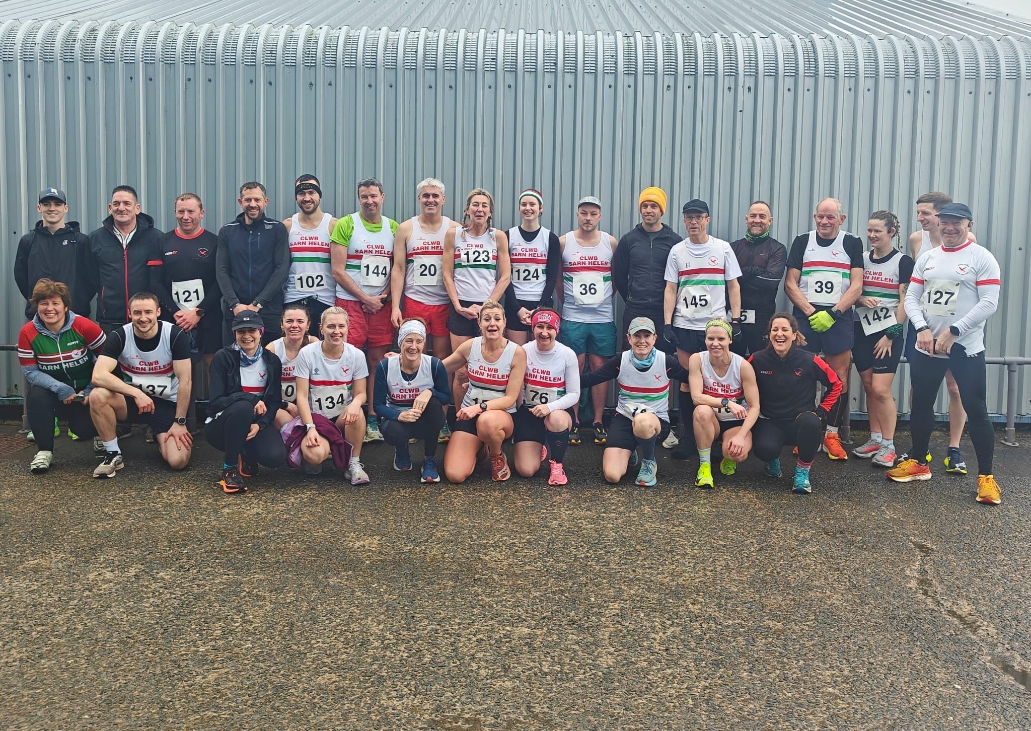Sarn Helen's Nicola Williams takes on Dubai half marathon heat ...