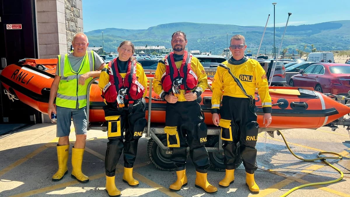 Barmouth RNLI issues sea safety warning after multiple rescues ...